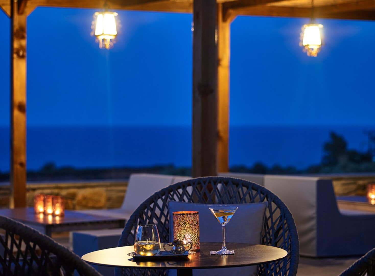 mouries bar - Kinsterna Hotel